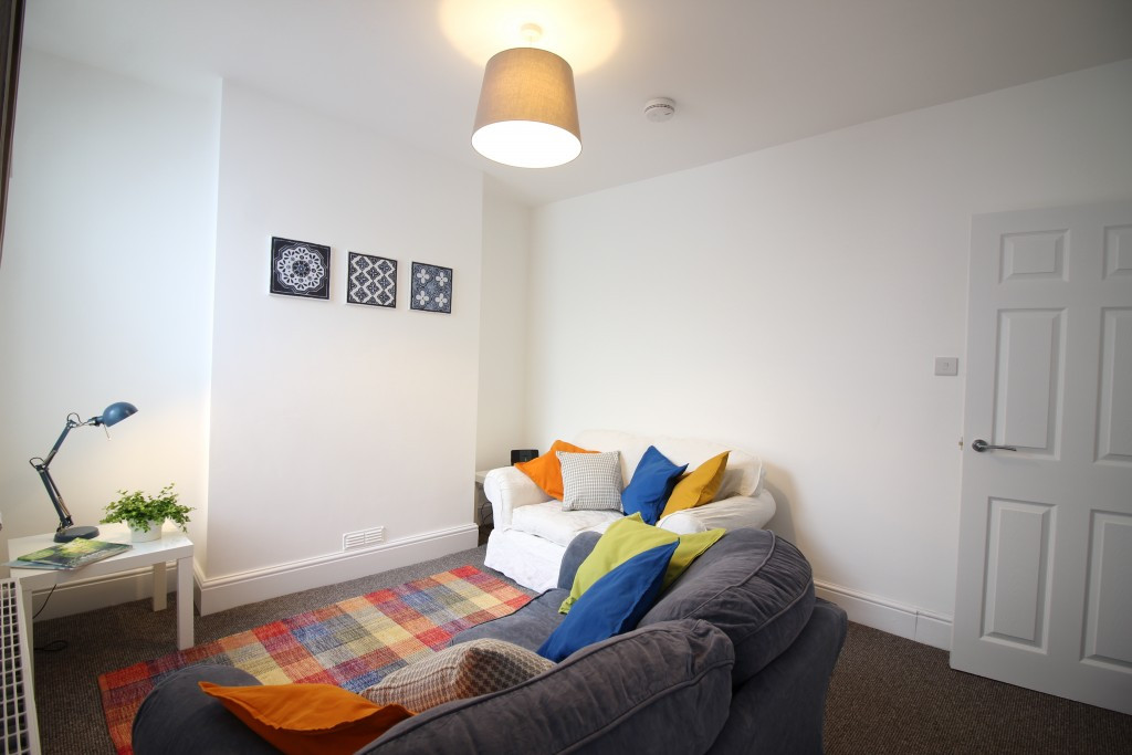 3 bed student house to rent on 82 Hoopern Street, Exeter, EX4 4LY ...