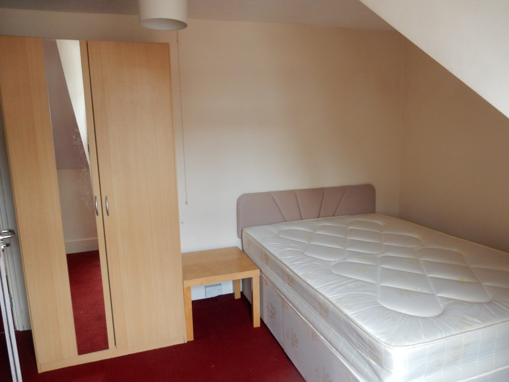 5 bed student house to rent on 20 Portland Street, Exeter, EX1 2EQ ...
