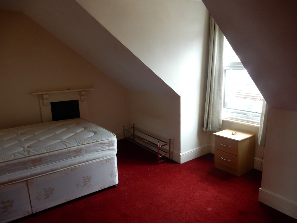 5 bed student house to rent on 20 Portland Street, Exeter, EX1 2EQ ...