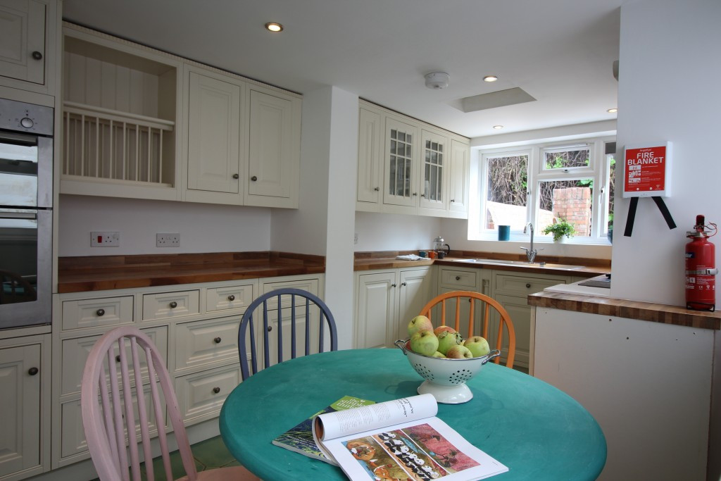 3 bed student house to rent on 82 Hoopern Street, Exeter, EX4 4LY ...