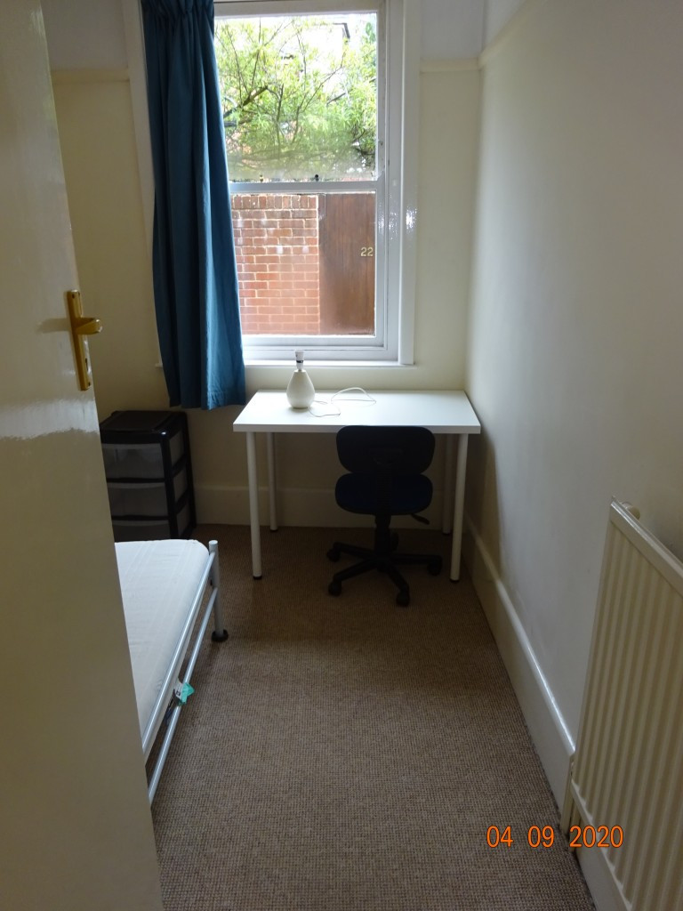2 bed accommodation in Exeter - Lower Flat, 1 Denmark Road - StuRents