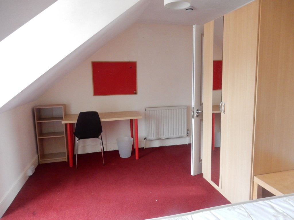 5 bed student house to rent on 20 Portland Street, Exeter, EX1 2EQ ...
