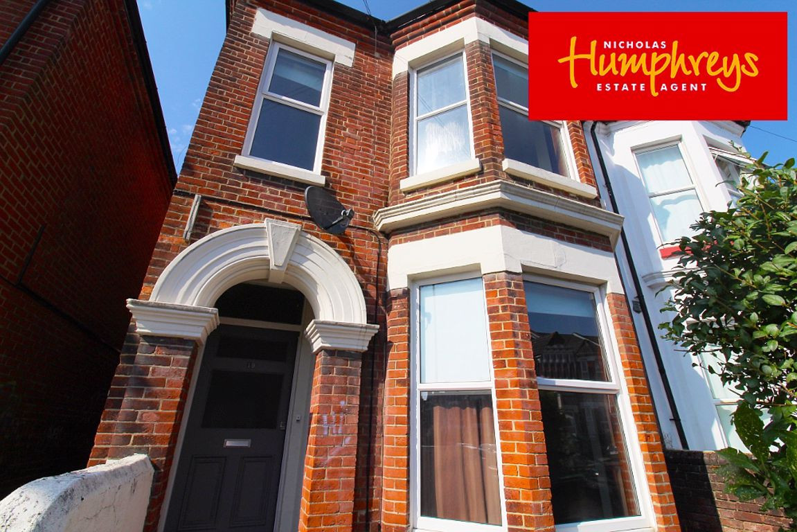 8 bed student house to rent on Wilton Avenue, Southampton, SO15 2HA ...