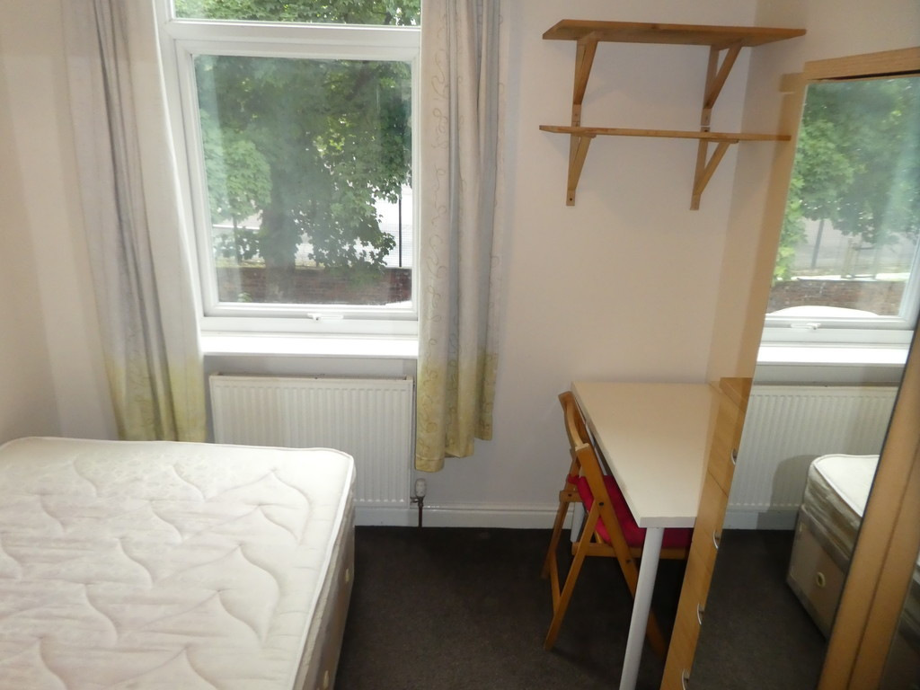 4 bed student house to rent on Oxney Road, Manchester, M14 5SZ | StuRents