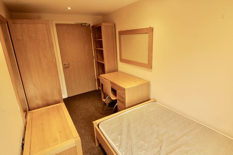 6 bed student house to rent on Stepney Lane, Newcastle, NE1 6PE | StuRents