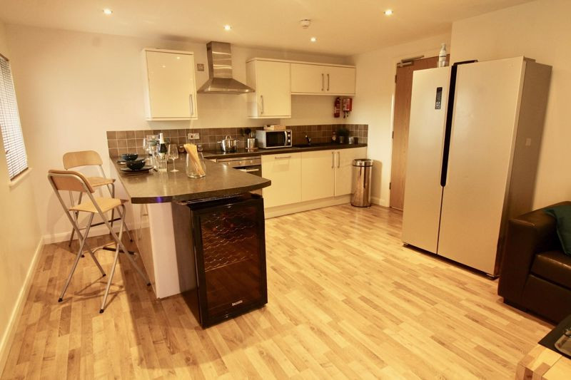 6 bed student house to rent on Stepney Lane, Newcastle, NE1 6PE | StuRents