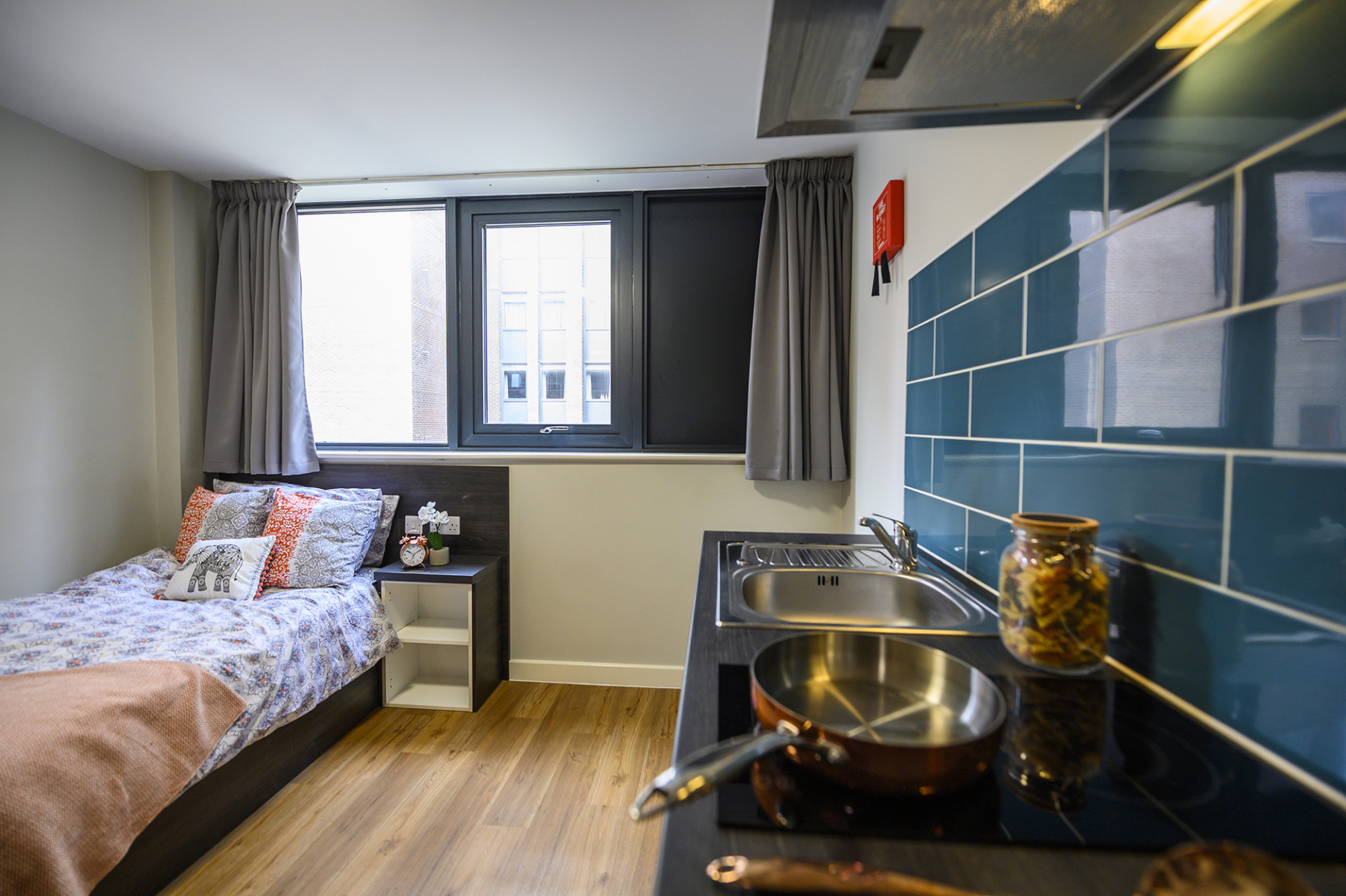 Premium Studio - Single Bed student flat to rent on Queen Street ...