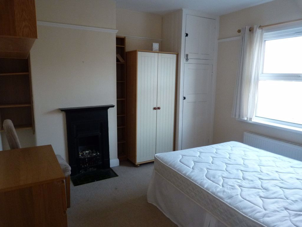 3 bed student house to rent on Maindy Road, Cardiff, CF24 4HQ | StuRents