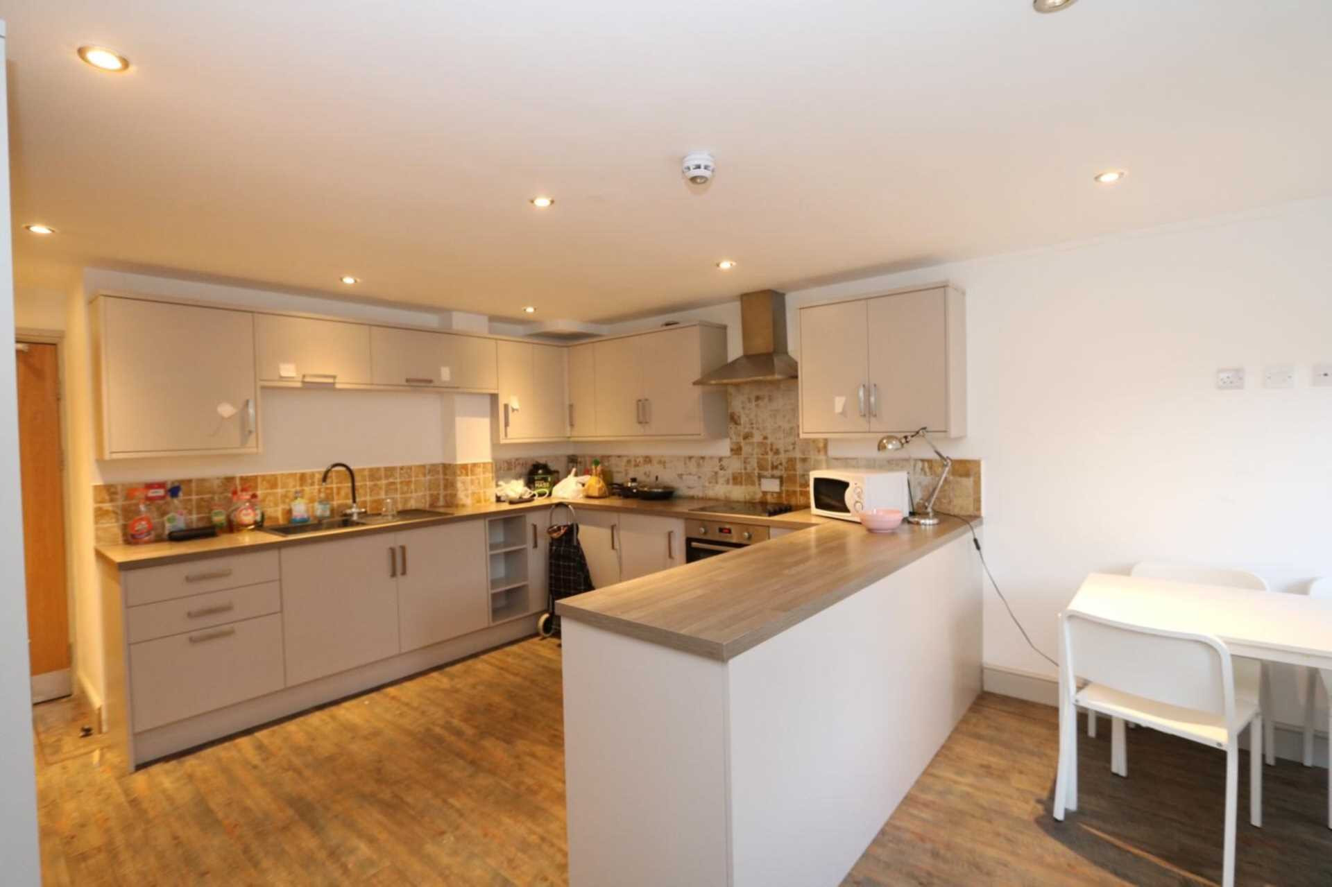 Student studio flat to rent on Gulson Road, Coventry, CV1 2HY | StuRents