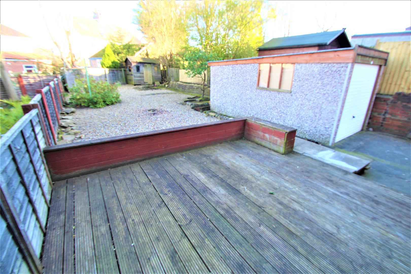 4 bed student house to rent on Eden Drive, Leeds, LS4 2TN | StuRents