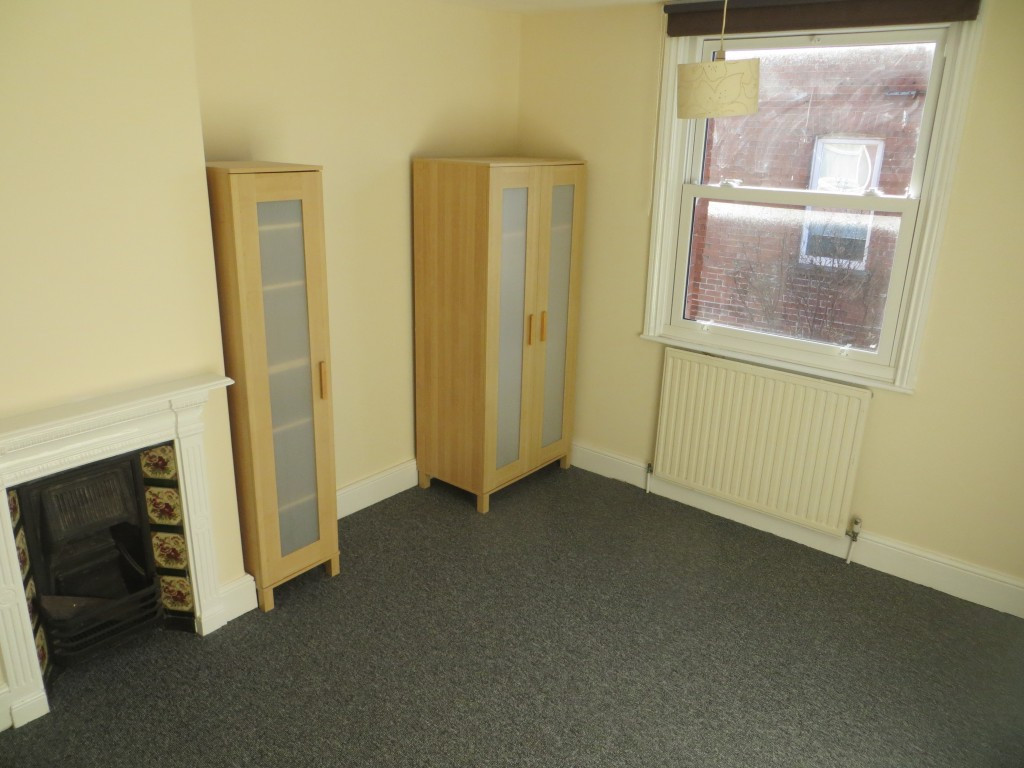 5 bed student house to rent on 106 Magdalen Road, Exeter, EX2 4TX ...