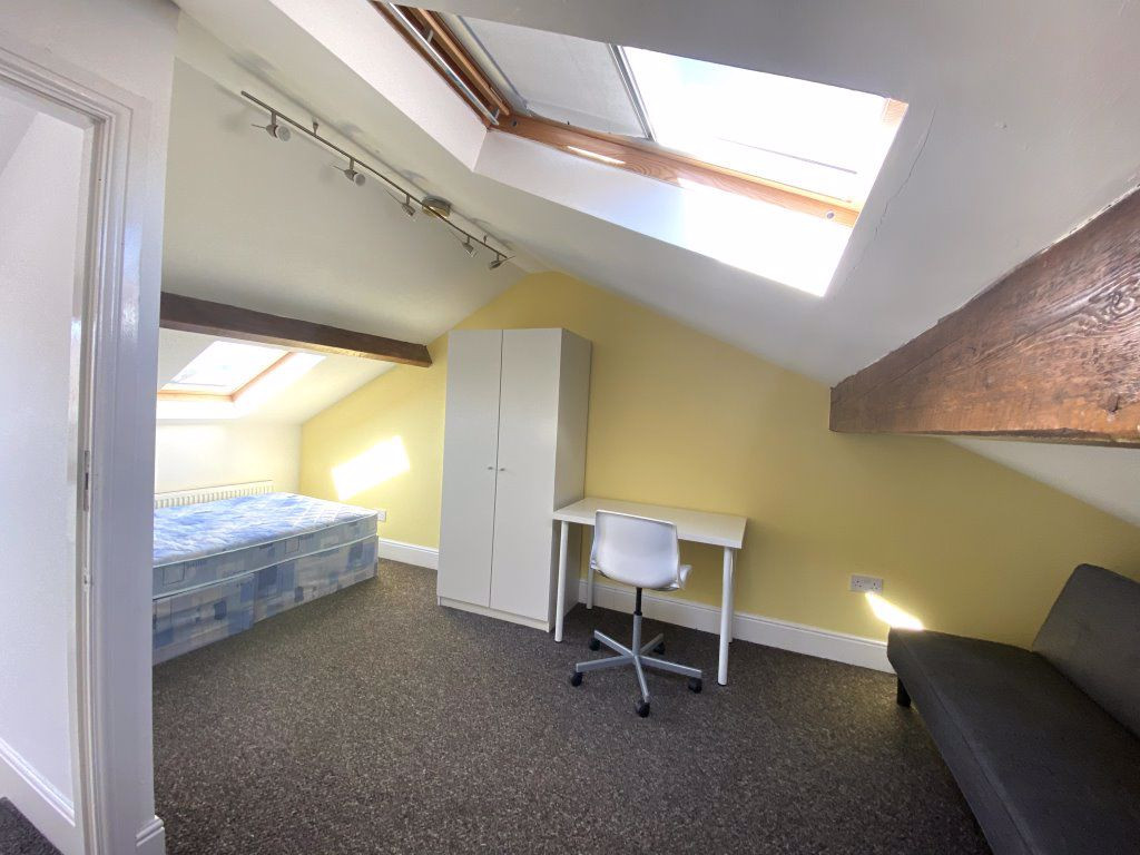 4 bed student house to rent on Kathleen Grove, Manchester, M14 5GY ...