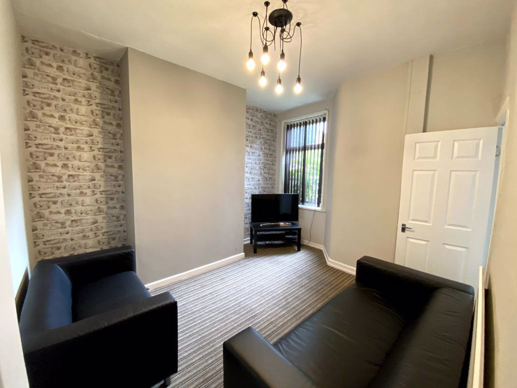 3 bed student house to rent on Stanley Avenue, Manchester, M14 5HD ...