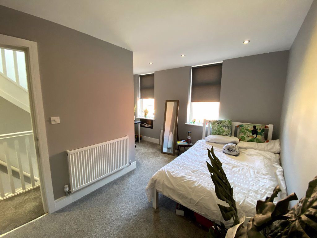 4 bed student house to rent on Kathleen Grove, Manchester, M14 5GY ...