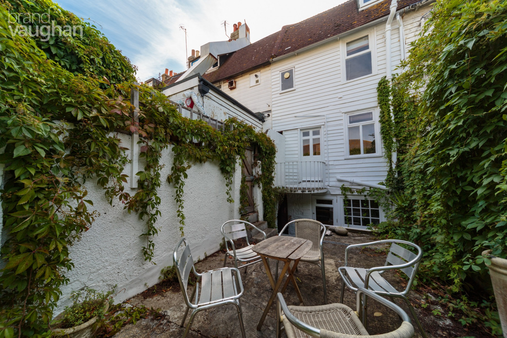 4 bed student house to rent on George Street, Brighton, BN2 1RH | StuRents