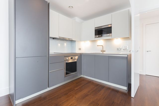 Student studio flat to rent on Lister House, London, SW17 0BW | StuRents