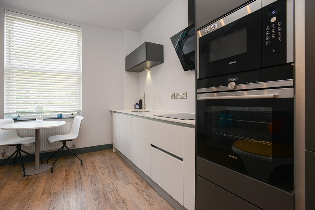 Student studio flat to rent on Waverley Street, Nottingham, NG7 4HF ...