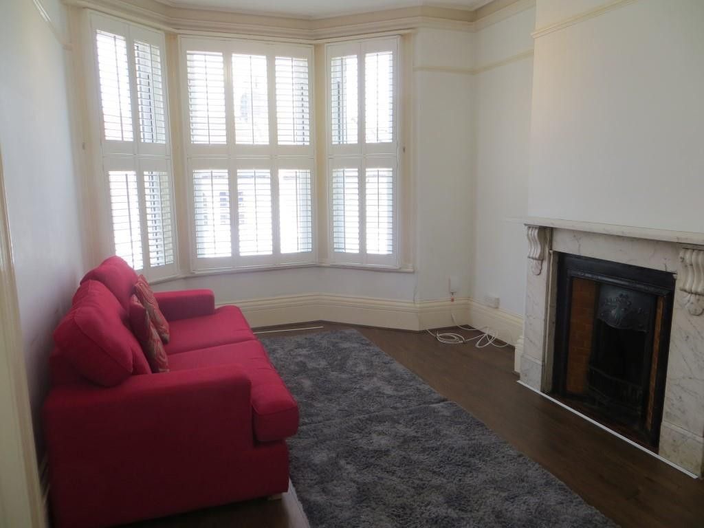 2 bed student house to rent on 1 Upper Hamilton Road, Brighton, BN1 5DF ...