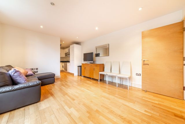 2 bed student house to rent on Romney House, London, SW1P 3DS | StuRents