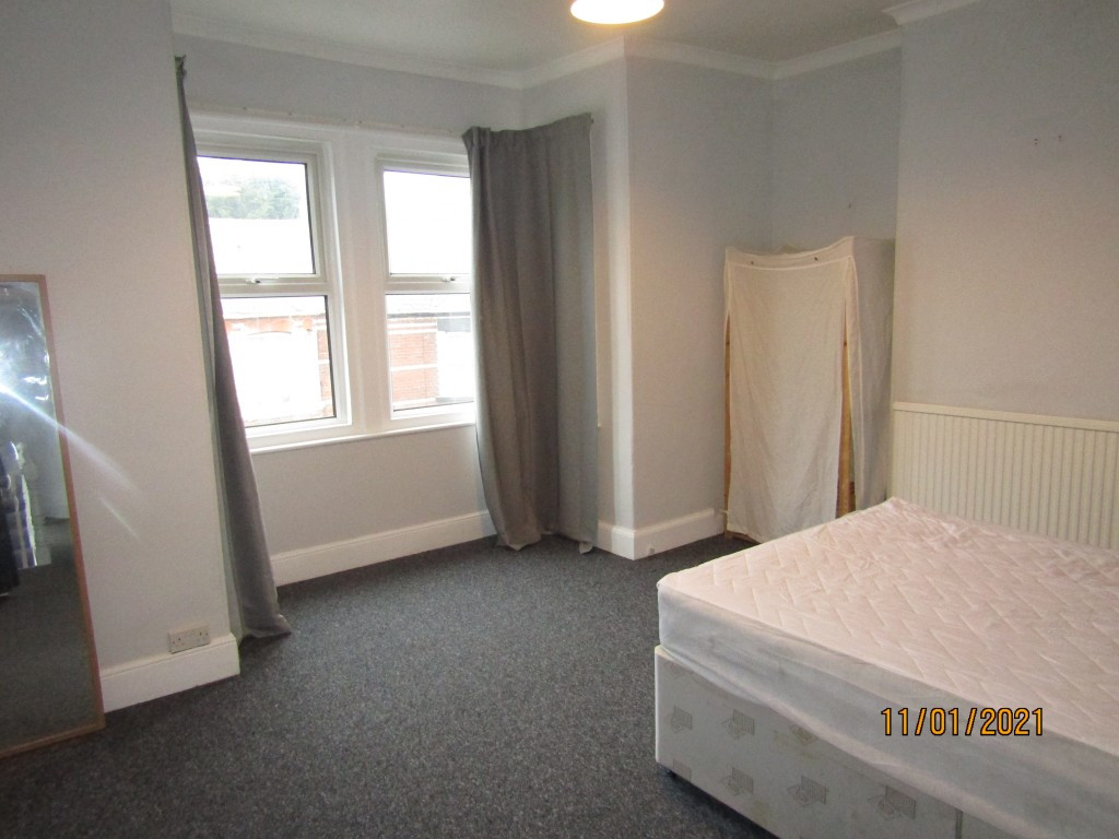 4 bed student house to rent on 30 Priory Road, Exeter, EX4 7AU | StuRents