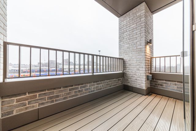 2 bed student house to rent on Duval House, London, SW11 2FR | StuRents