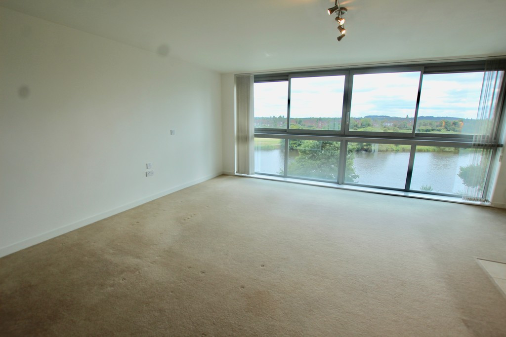 Student studio flat to rent on Waterside Way, Nottingham, NG2 4RE ...