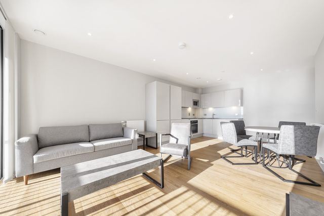 2 bed student house to rent on Orton House, London, SW17 0BW | StuRents