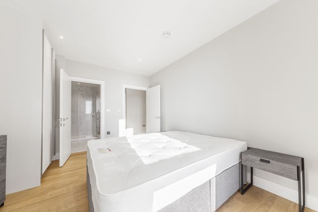 2 bed student house to rent on Orton House, London, SW17 0BW | StuRents