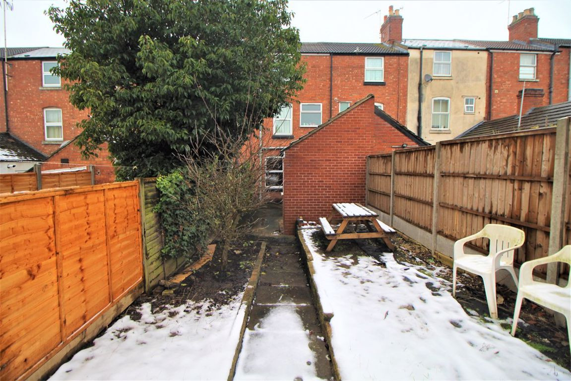 4 bed student house to rent on Gulson Road, Coventry, CV1 2JF | StuRents