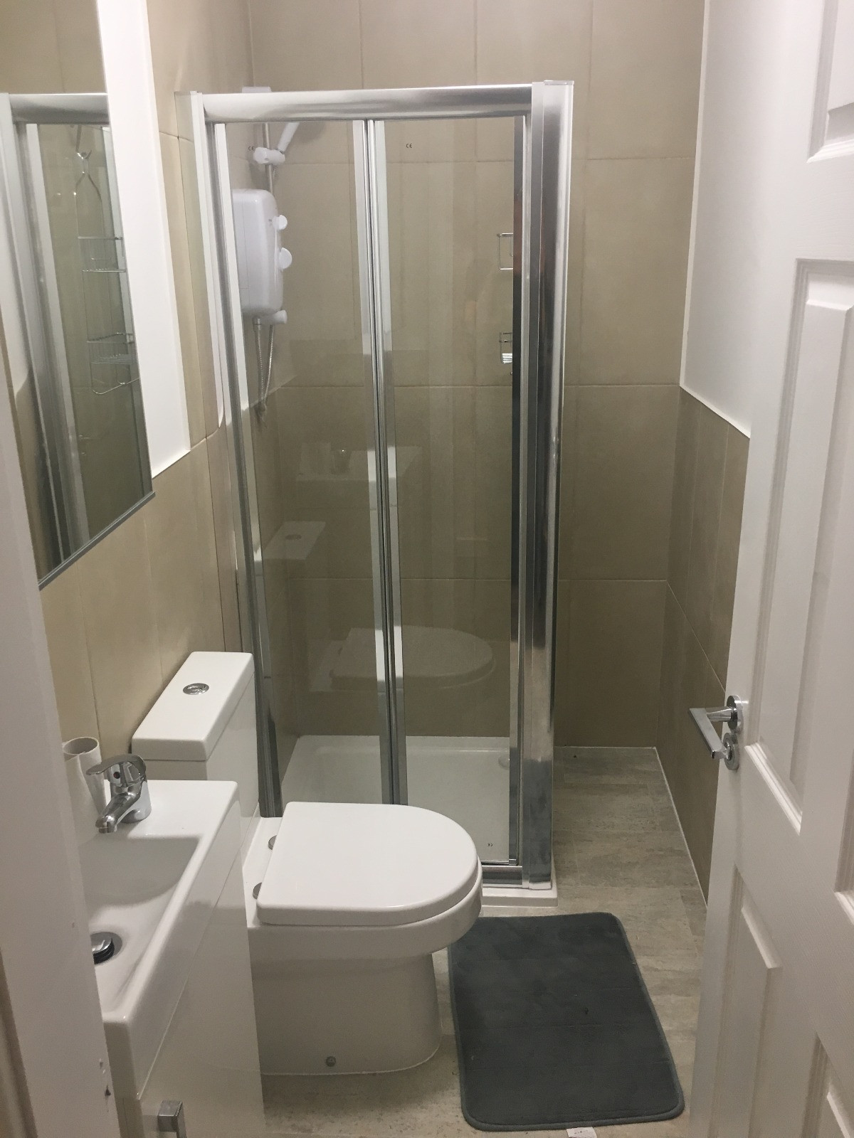 6 bed student house to rent on Whitby Road, Manchester, M14 6QL | StuRents