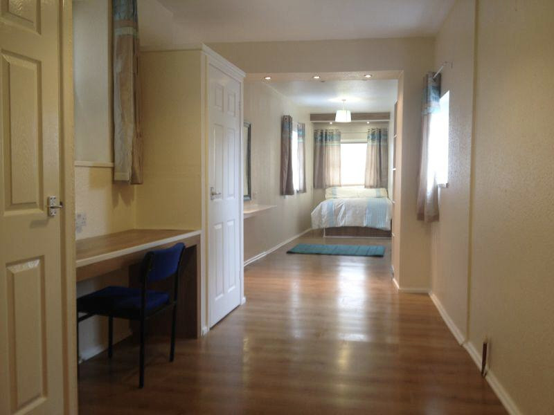 8 bed student house to rent on Oystermouth Road, Swansea, SA1 3UL ...