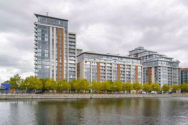 2 bed student house to rent on Adriatic Apartments, London, E16 1BS ...