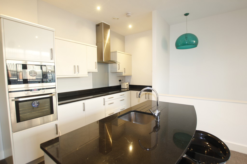 2 bed student house to rent on Wollaton Street, Nottingham, NG1 5FW ...