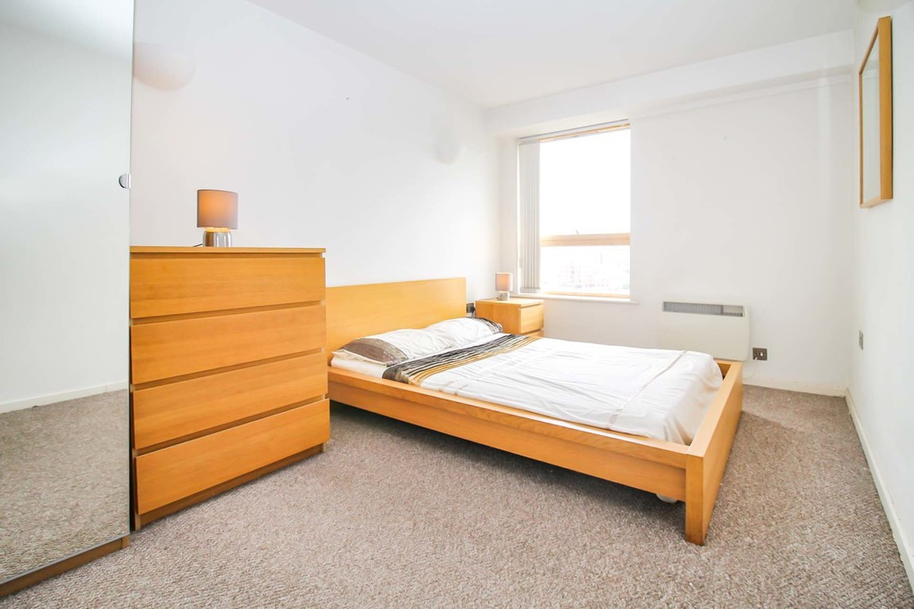 2 bed student house to rent on Riverside Way, Leeds, LS1 4EF | StuRents