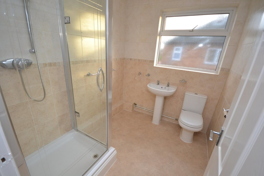 2 bed student house to rent on Redbourne Drive, Nottingham, NG8 3LR ...