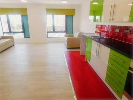 Ensuite Rooms student 6 bed flat to rent on Lower Gill Street ...