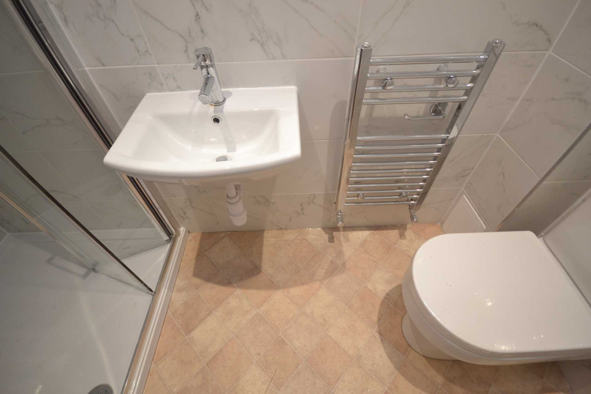 4 bed student house to rent on Upper Crown Street, Reading, RG1 2SS ...