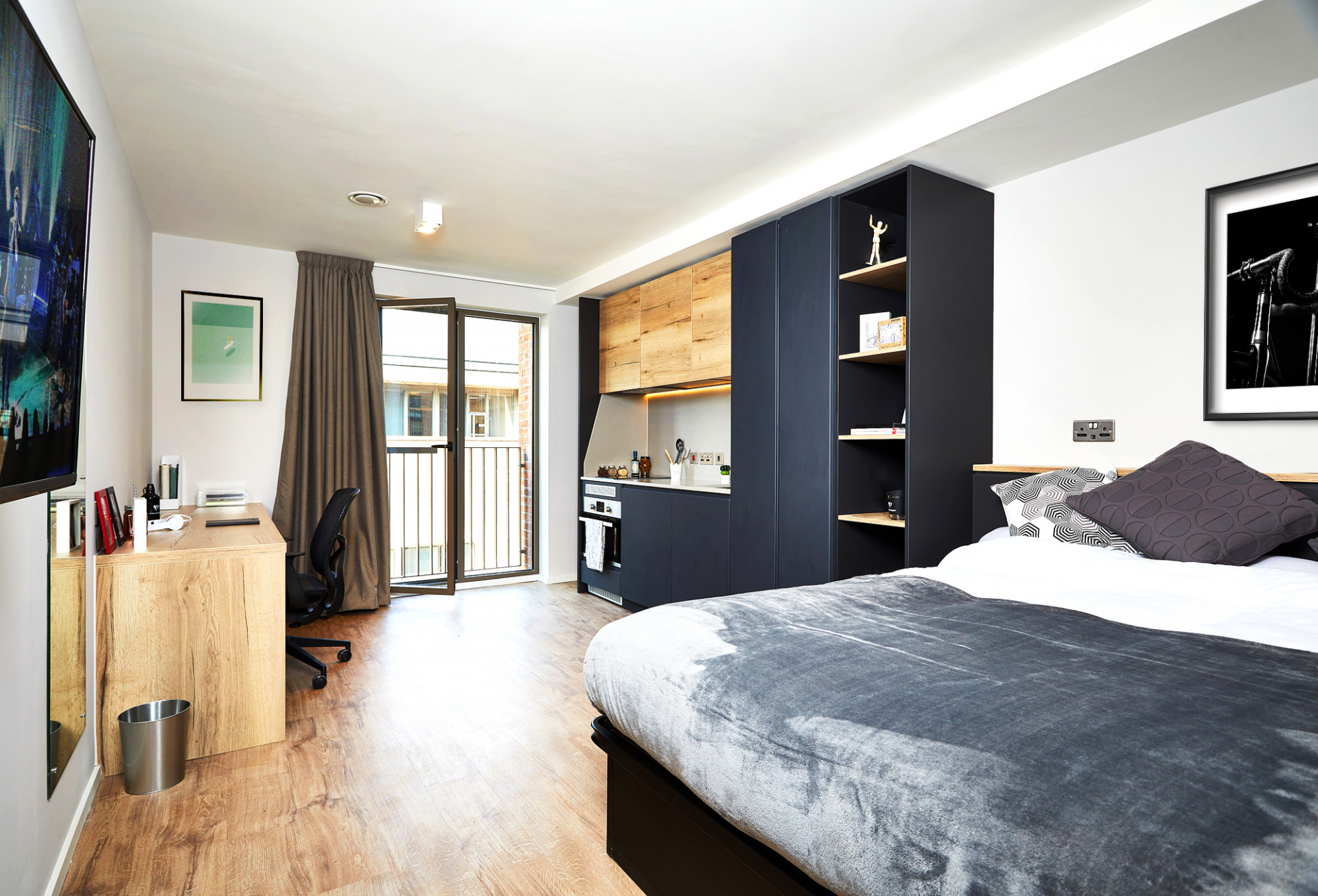 Classic Plus Studio student flat to rent on Park Place, Cardiff, CF10 ...