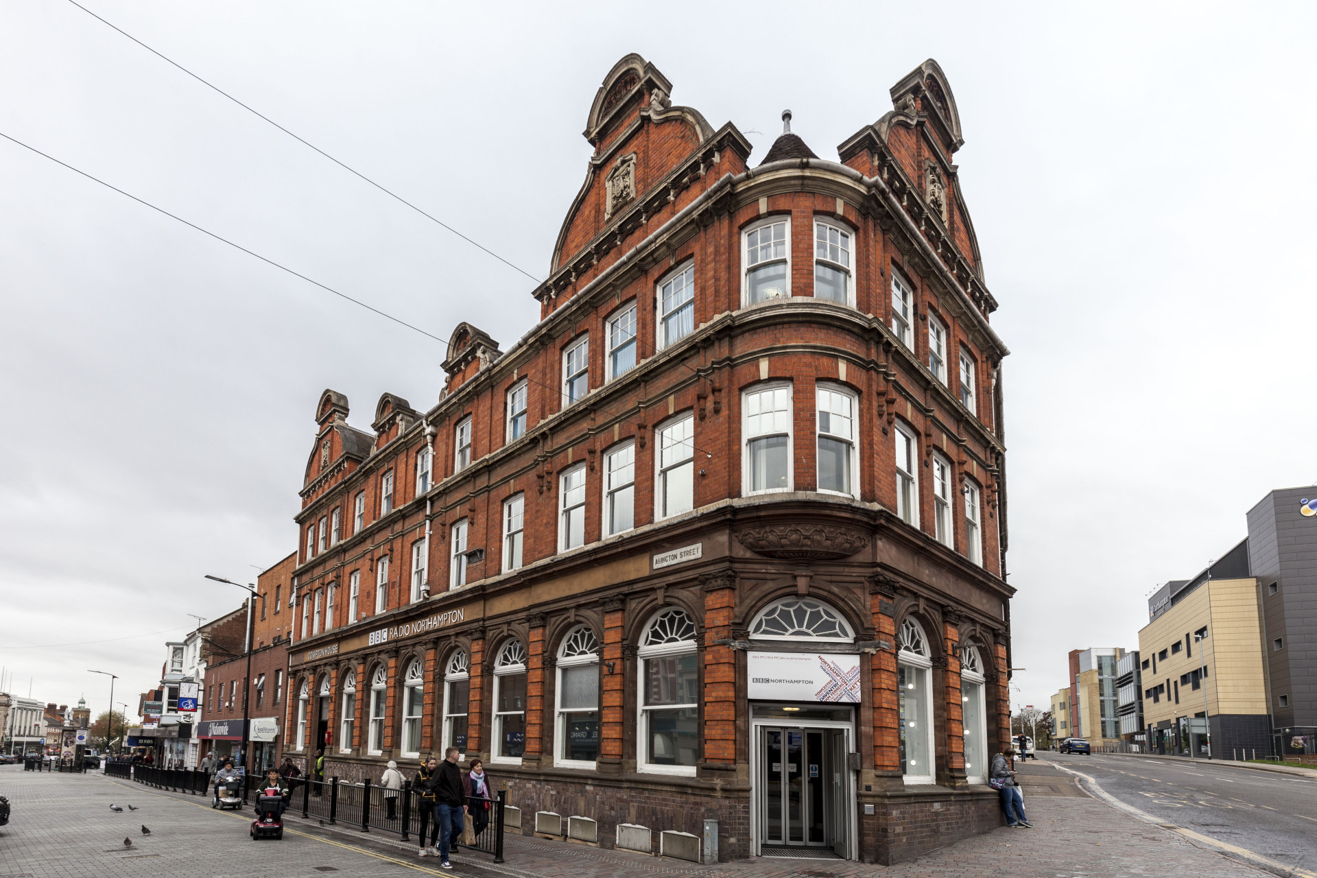 Premier + Studio student flat to rent on Abington St, Northampton, NN1 ...