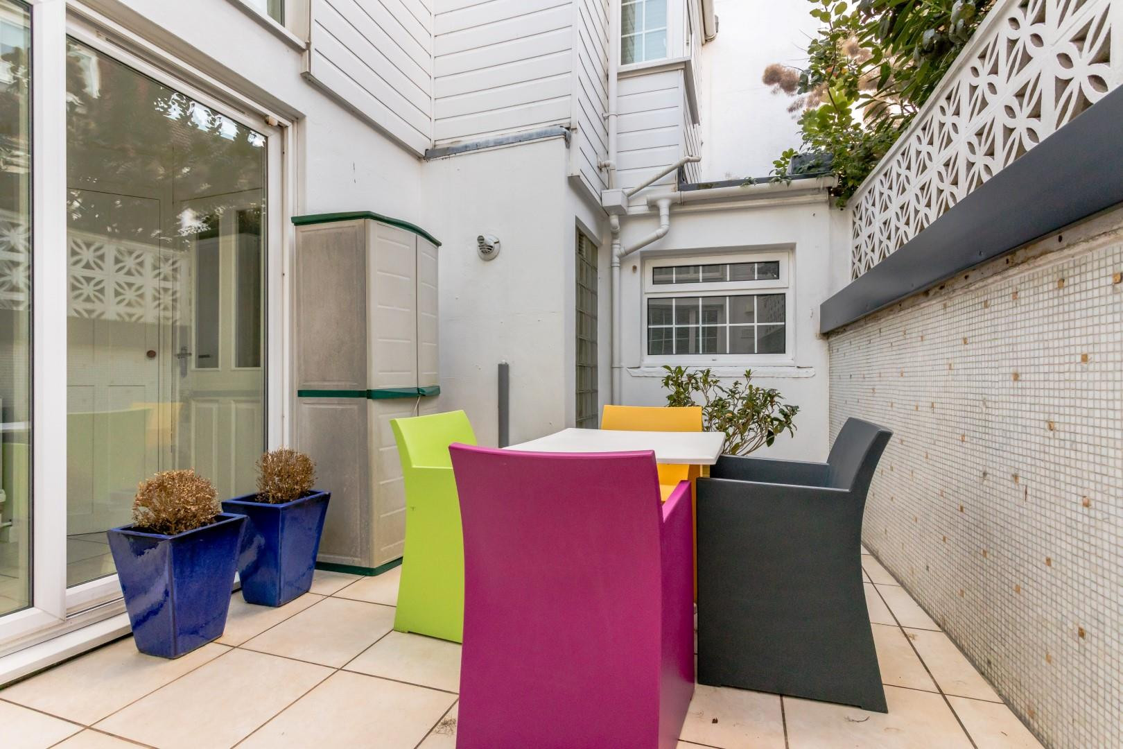 2 bed student house to rent on Toronto Terrace, Brighton, BN2 9UW | StuRents