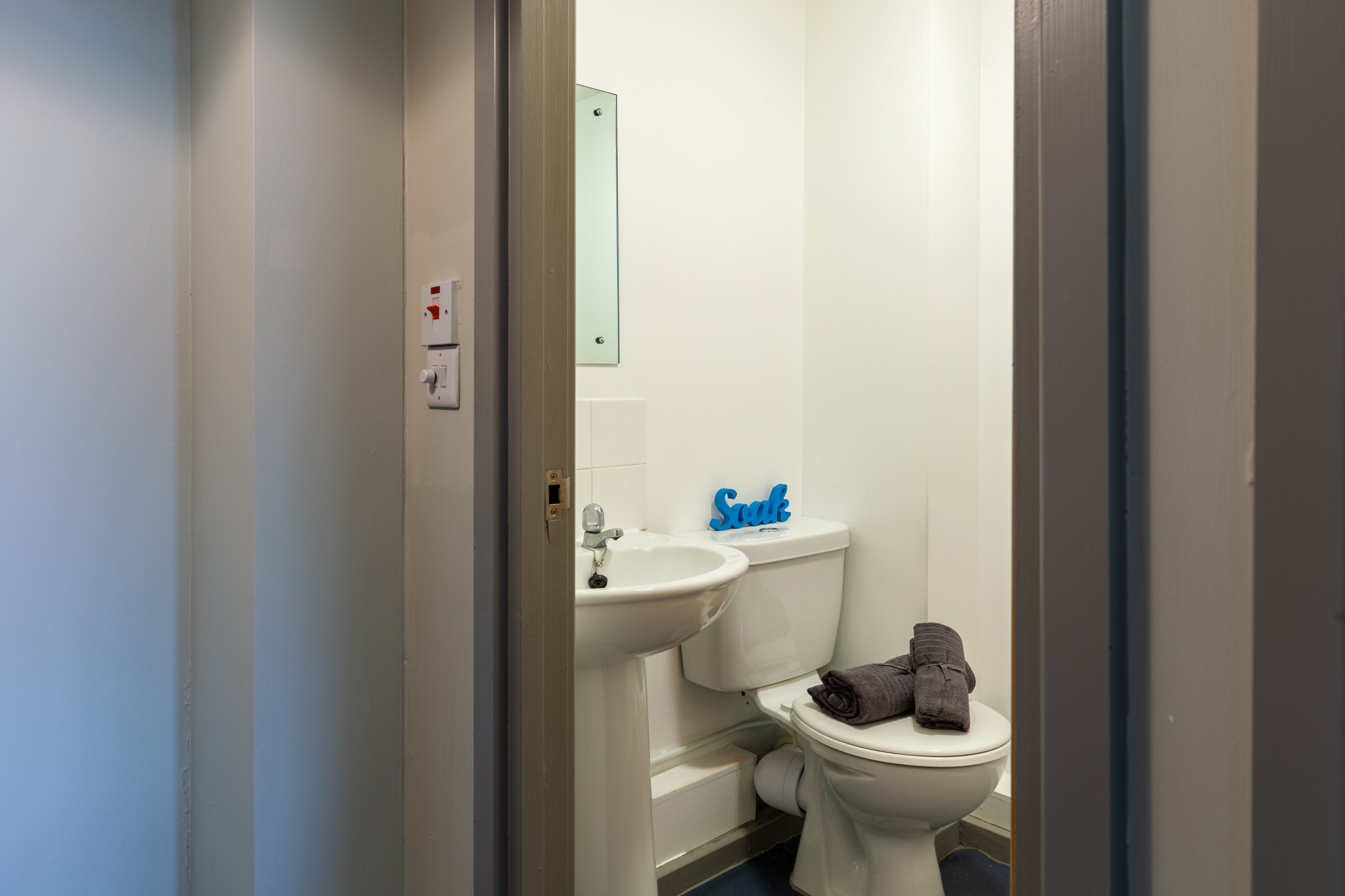 Classic Studio student flat to rent on Lineker Road, Leicester, LE2 7FZ ...