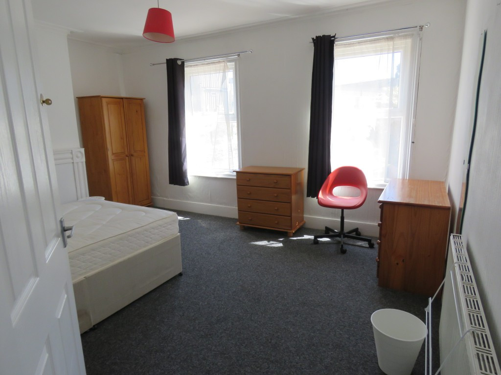 4 bed student house to rent on 40 Well Street, Exeter, EX4 6QQ | StuRents