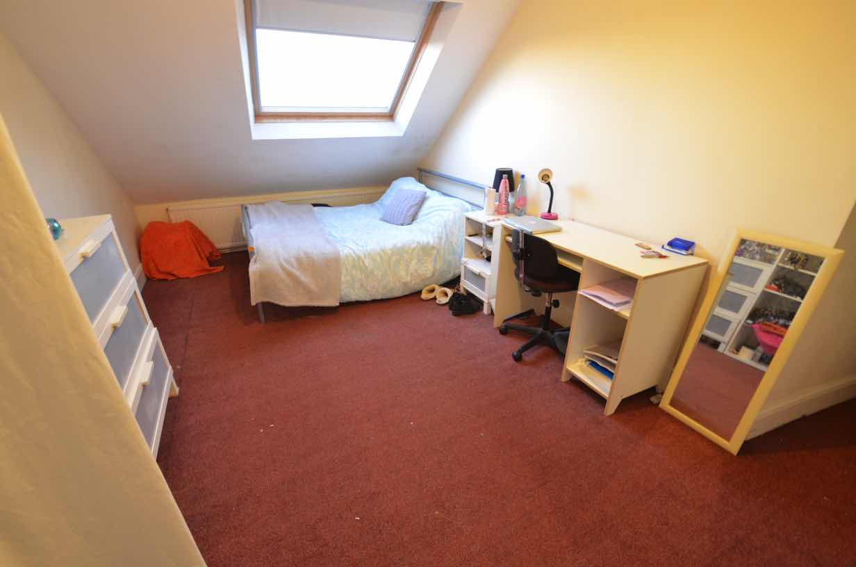 8 bed student house to rent on Consort Terrace, Leeds, LS3 1ET | StuRents
