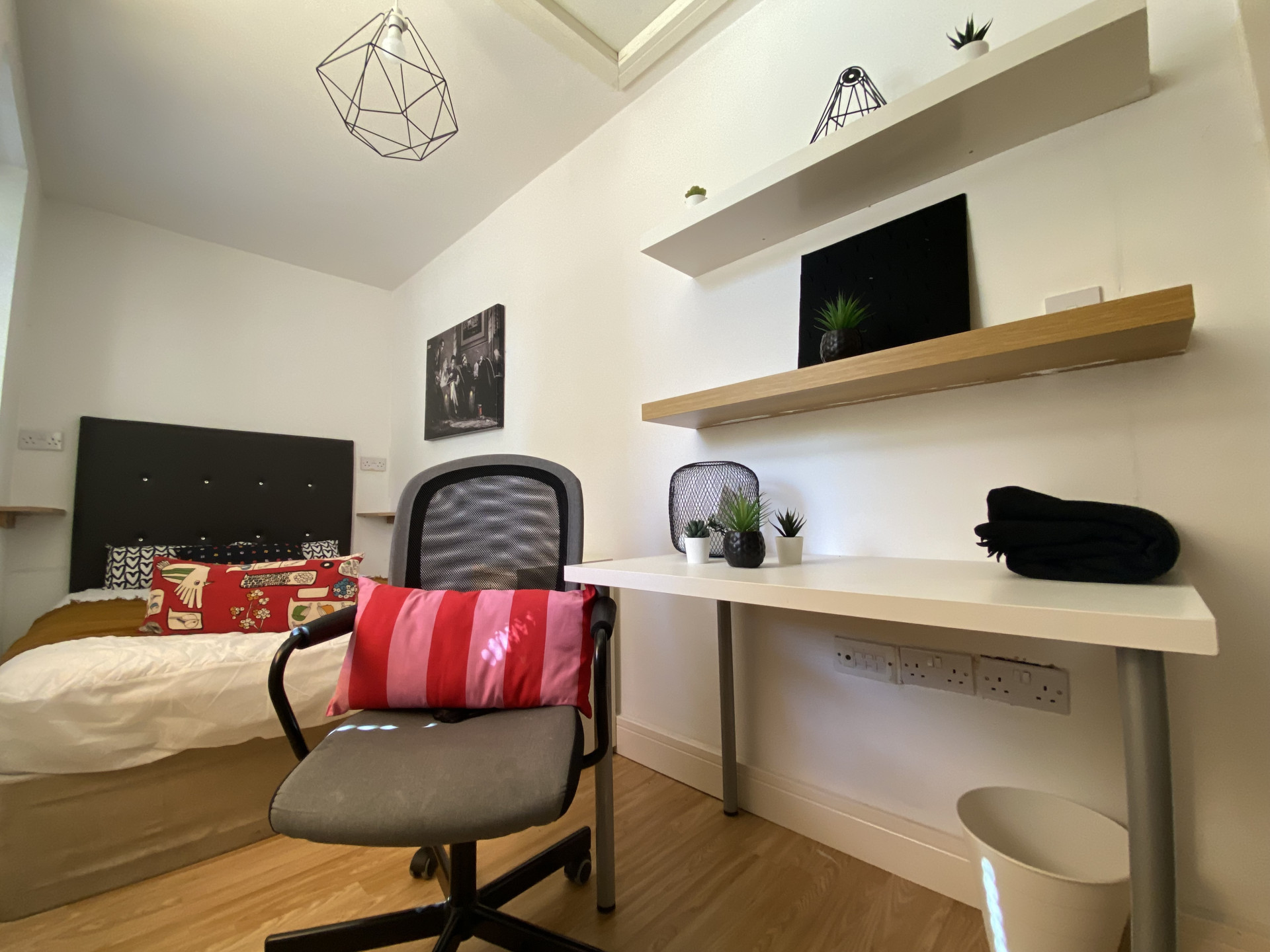 2 bed student house to rent on New Walk, Leicester, LE1 7EA | StuRents