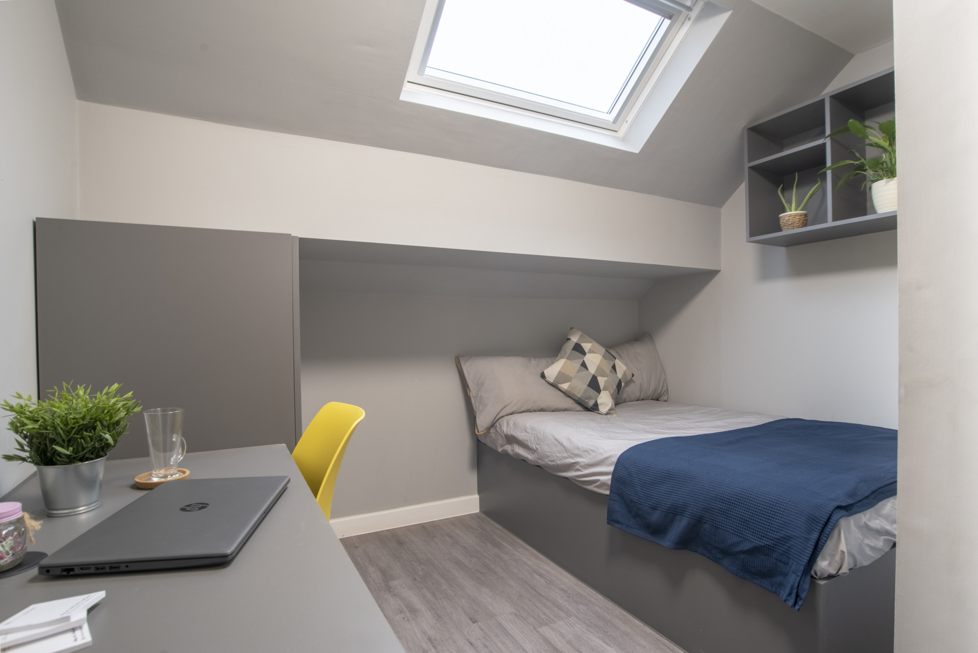 Standard Loft Ensuite student flat to rent on Cromwell Range ...
