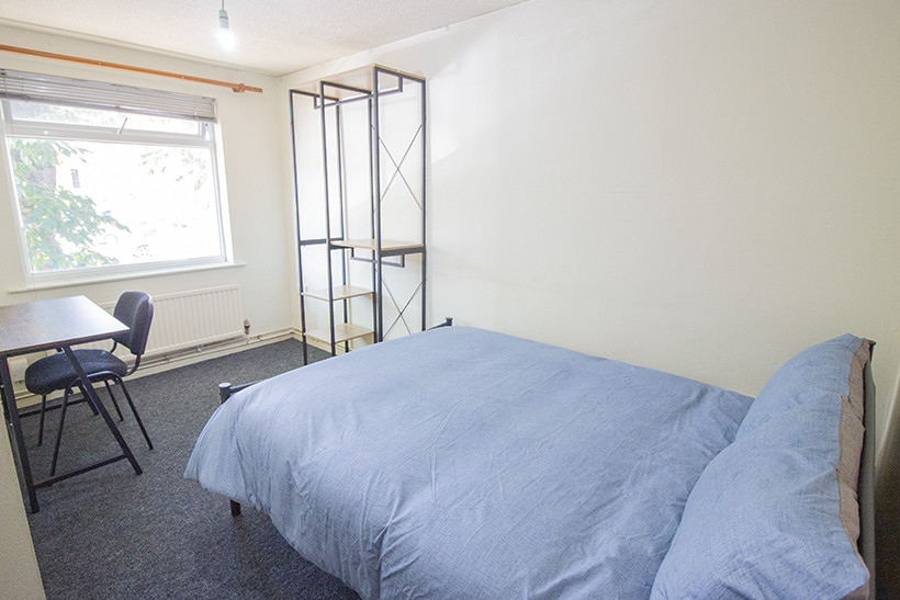 4 bed student house to rent on Portland Road, Nottingham, NG7 4GQ ...