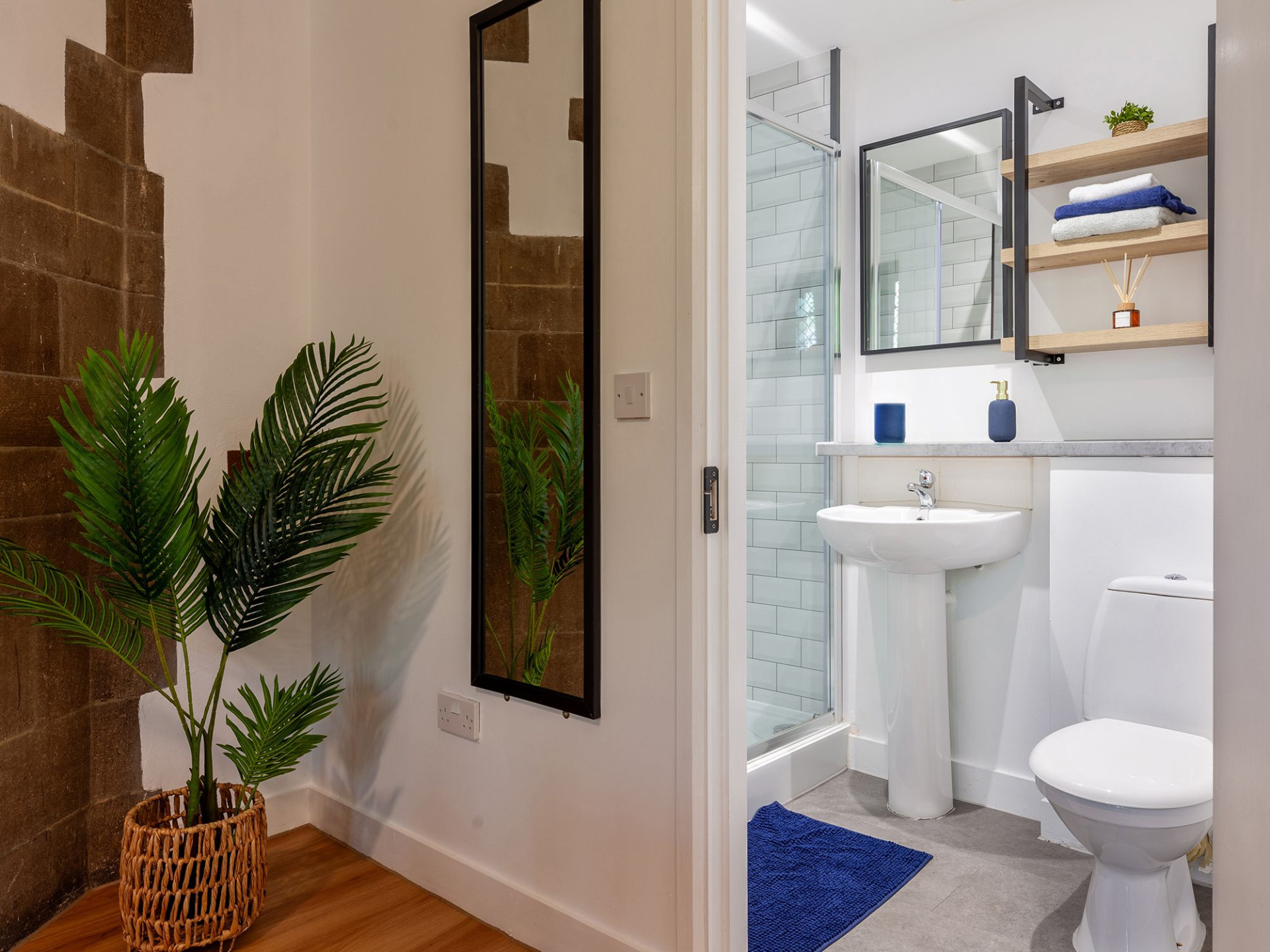 Deluxe Studio Plus student flat to rent on Springfield Mount, Leeds ...