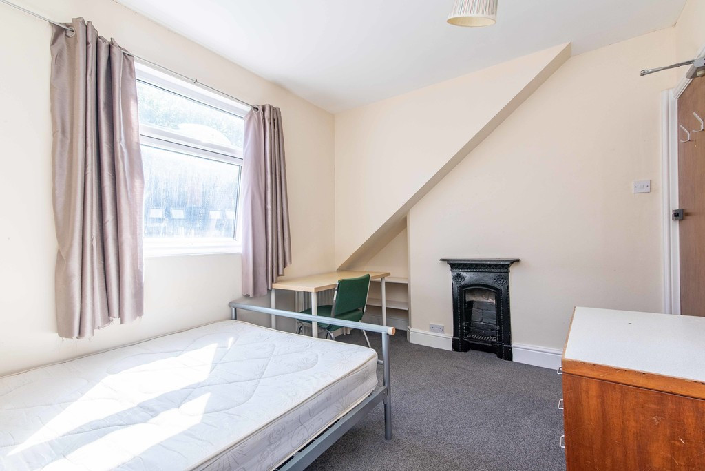 5 bed student house to rent on Hope Drive, Nottingham, NG7 1DL | StuRents