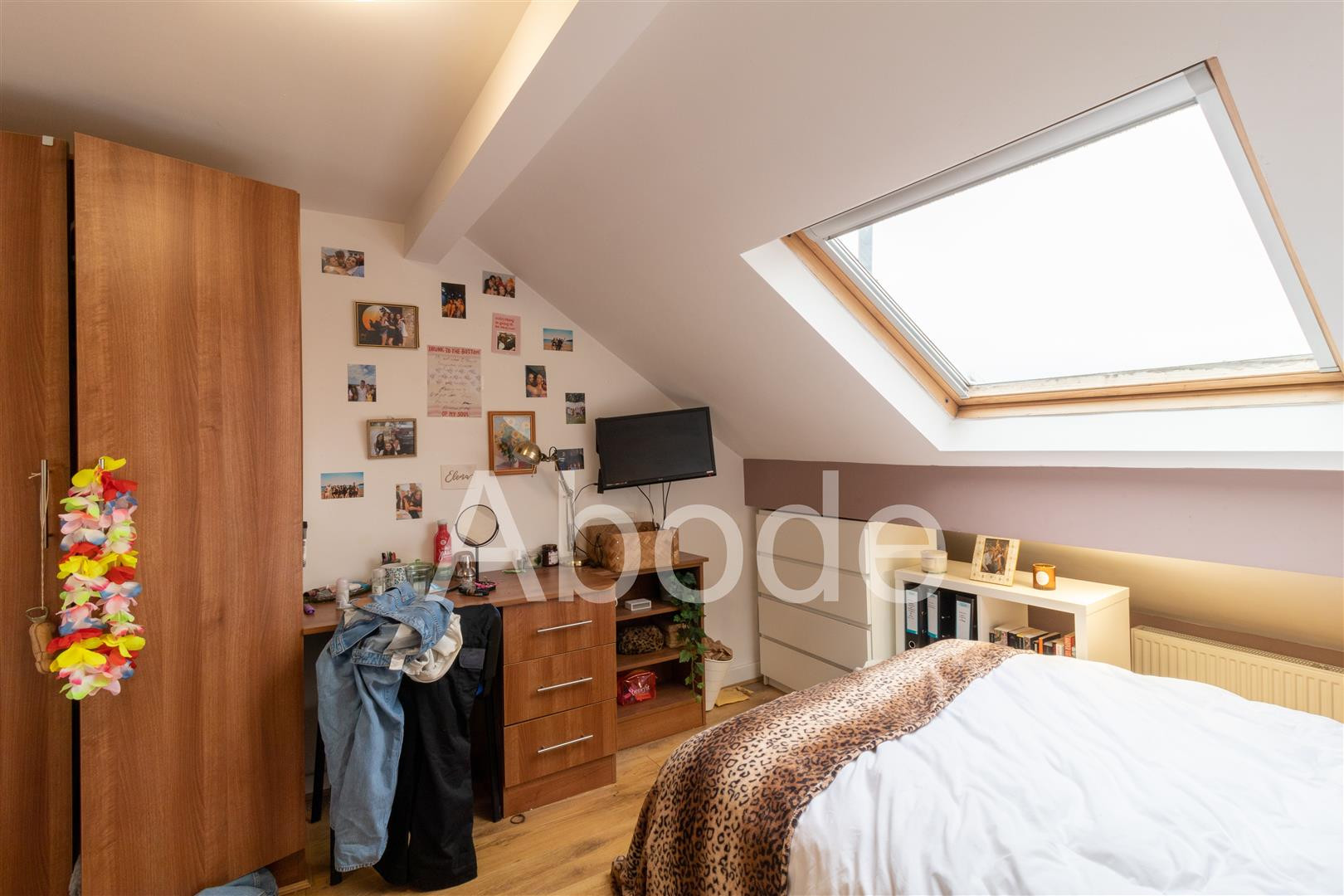 6 bed student house to rent on Brudenell Mount, Leeds, LS6 1HT | StuRents