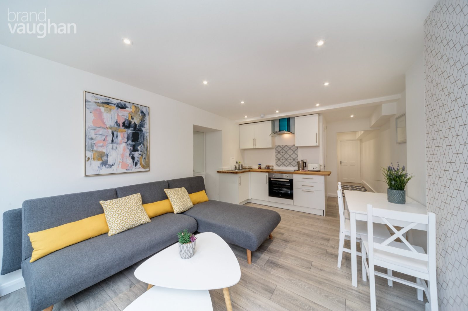 2 bed student house to rent on St James Street, Brighton, BN2 1PJ | StuRents